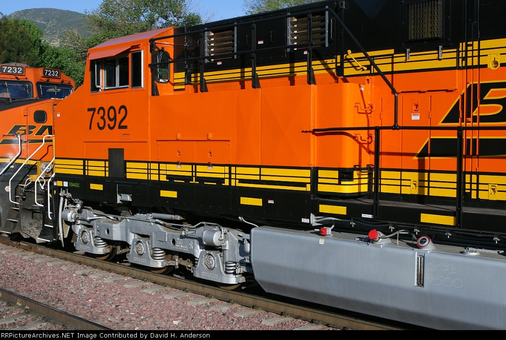 BNSF 7392